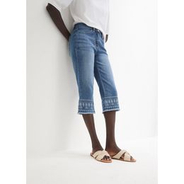 bonprix Capri-Jeans, blau, Gr.48, Trendige Capri-Jeans mit Stickerei, 82% Baumwolle
