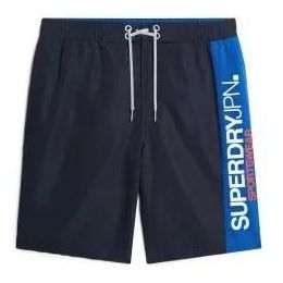 Superdry f&uuml;r Herren. M3010229A Sportschwimmanzug aus recyceltem Meeresmaterial (L), Strandbekleidung, Recyceltes Polyester, Nachhaltig, Mari