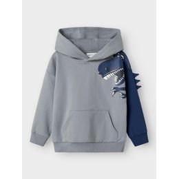 Sweatshirt name it "NMMNASH LS NREG SWEAT WH BRU BOX", Jungen, Gr. 98, blau (tradewinds), Sweatware, Obermaterial: 95% Baumwolle, 5% Elasthan, bedruckt, normal, Rundhals, Rippbündchen, Sweatshirts
