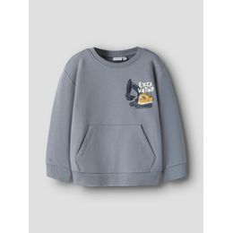 Sweatshirt name it "NMMVUGO LS NREG SWEAT BRU", Jungen, Gr. 116, tradewinds print:excavator, Sweatware, Obermaterial: 95% Baumwolle, 5% Elasthan, bedruckt, normal, Rundhals, Rippbündchen, Sweatshirts