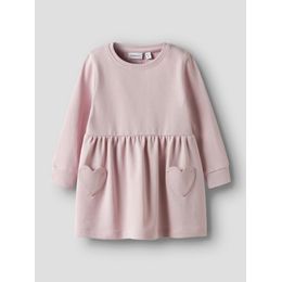 Sweatkleid name it "NMFKATLA SWEAT DRESS UNB", Mädchen, Gr. 104, N-Gr, lila (burnished lila), Sweatware, Obermaterial: 60% Baumwolle, 40% Polyester, bedruckt, regular fit knielang, Rundhals, Kleider