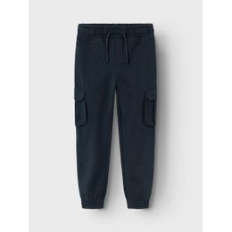 Sweathose name it "NKMOLLIE CARGO PANT BRU NOOS", Jungen, Gr. 140, N-Gr, blau (schwarz sapphire), Sweatware, Obermaterial: 60% Baumwolle, 40% Polyester, unifarben, loose fit normal, Hosen