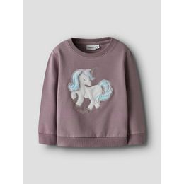 Sweatshirt name it "NMFKISA SWEAT UNB", Mädchen, Gr. 104, lila (elderberry), Sweatware, Obermaterial: 95% Baumwolle, 5% Elasthan, bedruckt, regular fit normal, Rundhals, Rippbündchen, Sweatshirts