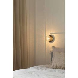 Nuura Wandleuchte Liila 1, Ø 14 cm, IP44, schwarz/klar