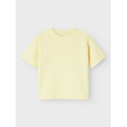 T-Shirt name it "NKFGREGA SS NREG TOP NOOS", Mädchen, Gr. 158 (164), gelb (pastel gelb (blank)), Jersey, Obermaterial: 100% Baumwolle, unifarben, normal hüftlang, Rundhals, abgesteppte Kante, Shirts, in Basic-Form