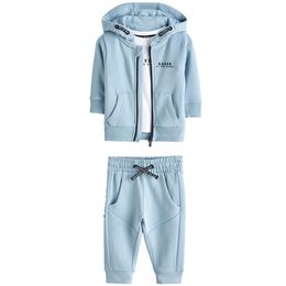 Baker by Ted Baker Set: Jogginganzug und T-Shirt Jungen Größe 104 hellblau / schwarz / weiß