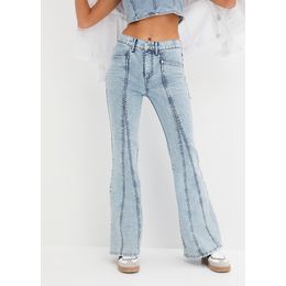 bonprix Flared-Jeans High Waist, blau, Gr.50, Trendy Flared Jeans mit Teilungsn&auml;hten, 79% Baumwolle