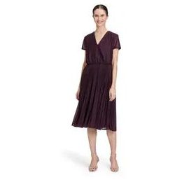 Cocktailkleid Vera Mont "Damen mit Plissee", Damen, Gr. 46, Normalgr&ouml;&szlig;en, lila (lila, lila), Mesh, Obermaterial: 100% Polyester; Futter: 100% Polyester, loose fit kurz, V-Ausschnitt, Kleider