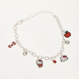 Silberfarbenes Hello Kitty Armband mit Anhängern