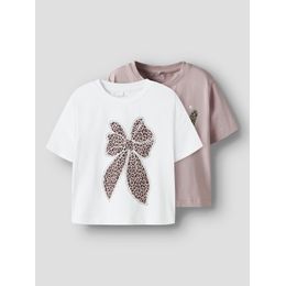 T-Shirt name it "NMFLEOANJA SS NREG TOP 2P", Mädchen, Gr. 110, weiß (hellweiß pack:burnished lila), Jersey, Obermaterial: 95% Baumwolle, 5% Elasthan, bedruckt, regular fit normal, Rundhals, Shirts