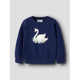 Sweatshirt name it "NMFVENUS LS NREG SWEAT BRU", Jungen, Gr. 104, beacon blau print:princess swan, Sweatware, Obermaterial: 100% Baumwolle, bedruckt, normal, Rundhals, Sweatshirts