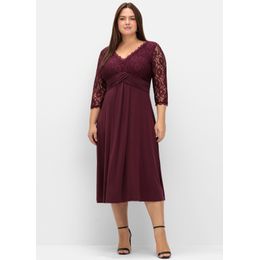 sheego Damen Abendkleid mit Oberteil aus floraler Spitze, burgund, Größe 46