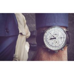 Zeppelin Herren Zeppelin Chronograph &raquo;100 Jahre&laquo; Armbanduhr, Quarzuhr, Herrenuhr, Datum, Stoppfunktion, Made in Germany braun