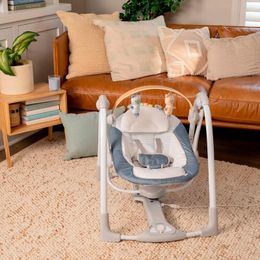 Ingenuity Babywippe &raquo;Swing 'n Go Portable Swing - Chambray&laquo; bis 9 kg mit Melodien und Ger&auml;uschen blau Babywippe