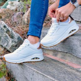 Skechers Damen Sneaker &raquo;UNO GOLDEN AIR&laquo; Freizeitschuh, Halbschuh, Schn&uuml;rschuh mit Metallic-Einsatz wei&szlig; 39