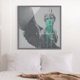 Bild mit Rahmen Engel mit digitalen Tr&auml;nen