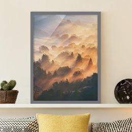 Bild mit Rahmen Goldene Stunde im Nebel Wald