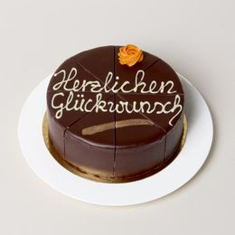 Sachertorte &bdquo;Herzlichen Gl&uuml;ckwunsch&ldquo;