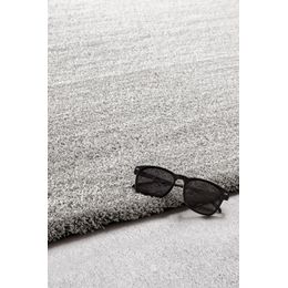 Teppich "MELLOW, Made in Belgium", grau (hellgrau), B:60cm H:19mm L:115cm, Polyester, PRIMAFLOR-IDEEN IN TEXTIL, Teppiche, Teppich, Uni Farben, weicher Flor, waschbar