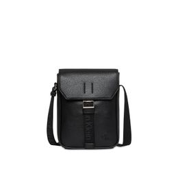 Umhängetasche Calvin Klein "CARGO FLAP REPORTER", Damen, Gr. B/H/T: 17cm x 22cm x 8cm, schwarz, Lederimitat, Taschen, Schultertasche, Herrentasche, Freizeittasche