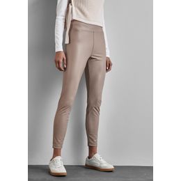 Leggings Street One, Damen, Gr. 44, Länge 28, beige (driftwood beige), Stoff, 100% Polyester, leicht glänzend, skinny fit lang, Hosen, in Leder-Optik