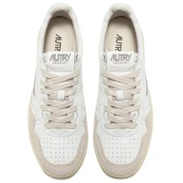 Autry Low-Top Sneaker - Sneakers White - Gr. 42 (EU) - in Wei&szlig; - f&uuml;r Damen