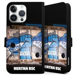 DeinDesign iPhone 14 Pro Max Handy Klapph&uuml;lle Handyh&uuml;lle aus Kunst Leder schwarz Flip Case Hertha Bsc Wall Official Licensed Product Sideflip mit Lasche
