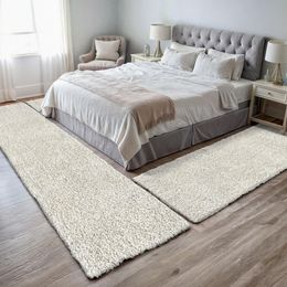 Hochflor-Bettumrandung OTTO HOME, H:37mm, beige, Obermaterial: 100% Polypropylen, Bettumrandungen, "Banji", Uni Farben, weich und flauschig, auch als