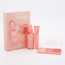 3-teiliges Kosmetikset mit Lipgloss