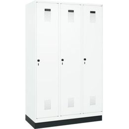 Kleiderspind C+P Evolo Plus, 3 Abteile, 400 mm Abteilbreite, mit Sockel, Anschlag rechts, B 1200 x T 500 x H 1950 mm, Drehriegel, verkehrswei&szlig;/verkehrswei&szlig;