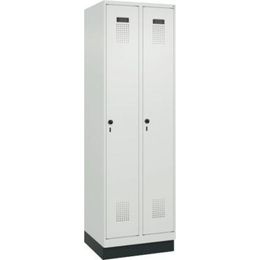 Kleiderspind C+P Evolo Plus, 2 Abteile, 300 mm Abteilbreite, mit Sockel, Anschlag rechts, Drehriegel, B 600 x T 500 x H 1950 mm, lichtgrau/lichtgrau