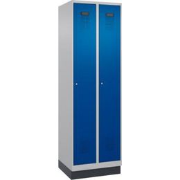 Kleiderspind C+P Evolo Plus, 2 Abteile, 300 mm Abteilbreite, mit Sockel, Anschlag rechts, Zylinder, B 600 x T 500 x H 1950 mm, wei&szlig;aluminium/enzianblau