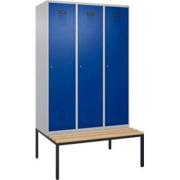 Kleiderspind C+P Evolo Plus, 3 Abteile, 400 mm Abteilbreite, mit untergebauter Sitzbank, B 1200 x T 815 x H 2120 mm, Zylinder, wei&szlig;aluminium/enzianblau