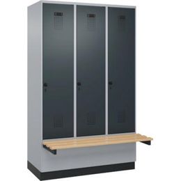 Kleiderspind C+P Evolo Plus, 3 Abteile &agrave; 400 mm Breite, Sockel, schwebende Sitzbank, B 1200 x T 815 x H 1950 mm, Drehriegel, wei&szlig;aluminium/anthrazitgrau