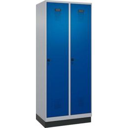 Kleiderspind C+P Evolo Plus, 2 Abteile, 400 mm Abteilbreite, mit Sockel, Anschlag rechts, B 800 x T 500 x H 1950 mm, Drehriegel, wei&szlig;aluminium/enzianblau