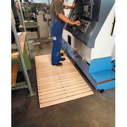 Bodenrost, f&uuml;r den Innenbereich, eckiger Zuschnitt, rutschhemmend, &ouml;l- & chemikalienresistent, Gummif&uuml;&szlig;e, B 800 x L 1500 mm, Buchenholz