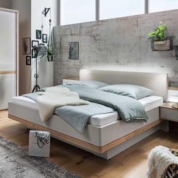 Pharao24.de Ehebett in Beige und Eiche Bianco LED Beleuchtung