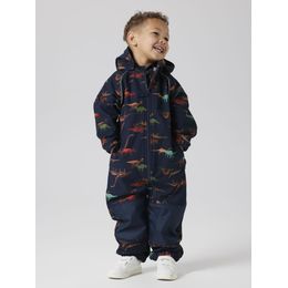 Overall name it "NMMALFA08 SOFTSHELL SUIT AOP 1FO NOOS", Jungen, Gr. 80, N-Gr, schwarz sapphire aop:dino, Softshell, Obermaterial: 94% Polyester, 6% Elasthan, bedruckt, regular fit knöchellang, elastischer Bund, Overalls, mit dekorativen und reflektierenden Details