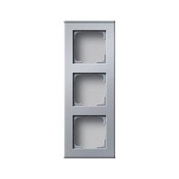GIRA Geh&auml;use dreifach Aluminium aluminium, Retail