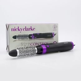 Schwarzer Ionic Air Styler mit Aufs&auml;tzen