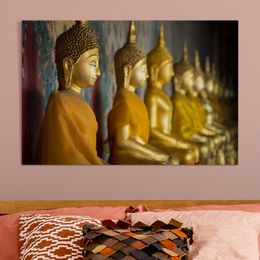 Akustikbild Goldene Buddha Statuen