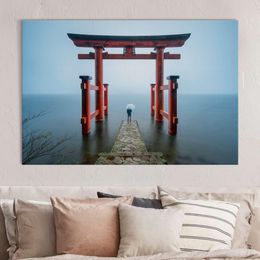 Bilderwelten Akustikbild Natur rot Motiv Schallschutzbild - Rotes Torii am Ashi-See - Asia Wohnzimmer Schlafzimmer
