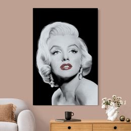 Akustikbild Marilyn mit Ohrschmuck
