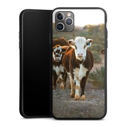 DeinDesign iPhone 11 Pro Max Handy Premium Silikon H&uuml;lle Handyh&uuml;lle schwarz Case Farmer Calf Cow Silikon Premium Case