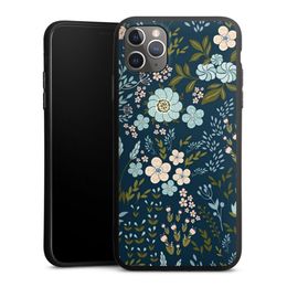 DeinDesign iPhone 11 Pro Max Handy Premium Silikon H&uuml;lle Handyh&uuml;lle schwarz Case Blue Muster Flowers Silikon Premium Case