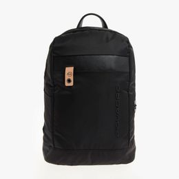 Piquadro Schwarzer Rucksack mit externem USB-Anschluss
