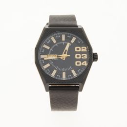 Diesel 2-teiliges schwarzes Set aus Armbanduhr und Armband
