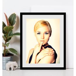 queence Bild &raquo;Secilia&laquo; Art Bilder von Frauen Fashion Frau Kunst Magazincover Mode 1 Stk. tlg. HD Premium Poster-Druck inkl. Holzrahmen...