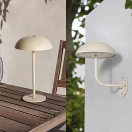 ARCCHIO LED-Akkutischleuchte Thenra, beige, Wandhalterung
