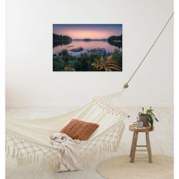 Komar Leinwandbild &raquo;Swedish Blues - Gr&ouml;&szlig;e 90 x 60 cm&laquo; Baum Berge Blumen Bl&auml;tter Foto Jahreszeiten Landschaft Meer Natur Palmen Strand Packung, 1 Stk. tlg. 